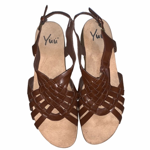 Yuu | Shoes | Yuu Junie Brown Strappy Comfort Sandals Sz 95 | Poshmark
